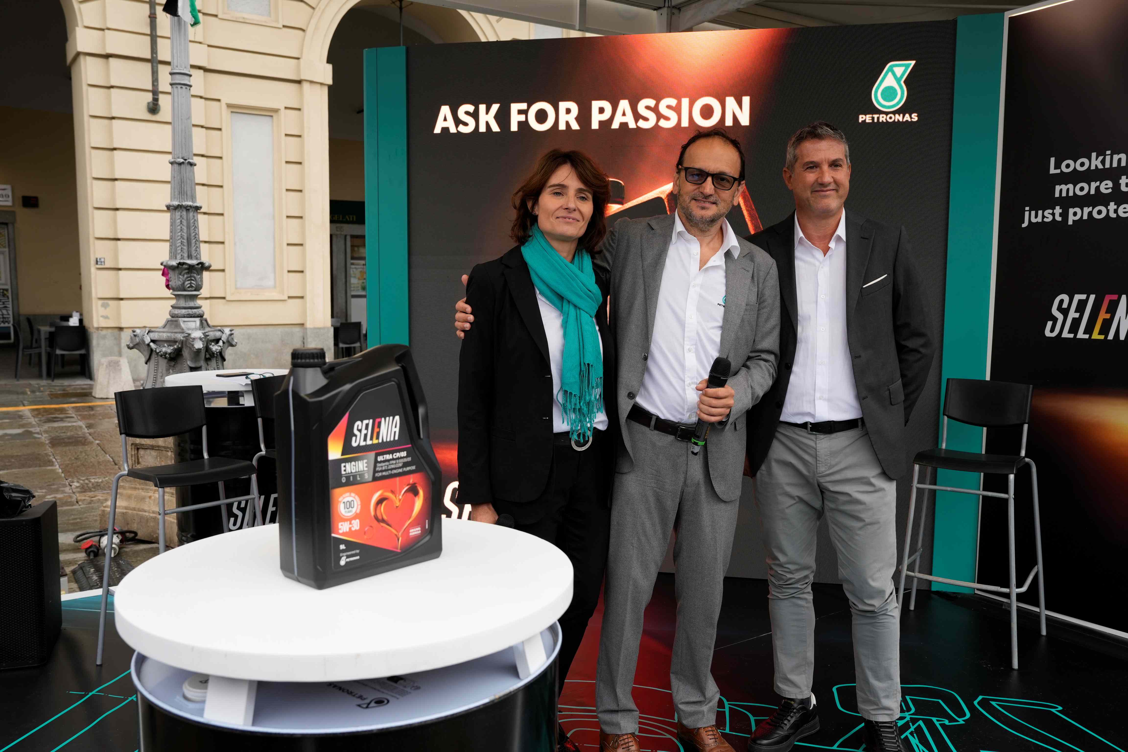 PETRONAS Lubricants International unveils New SELENIA, the oil of ...